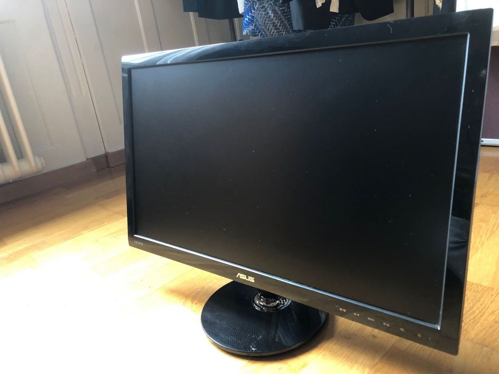 Asus Monitor Full HD (Gebraucht) in Zürich für CHF 51 – nur Abholung ...