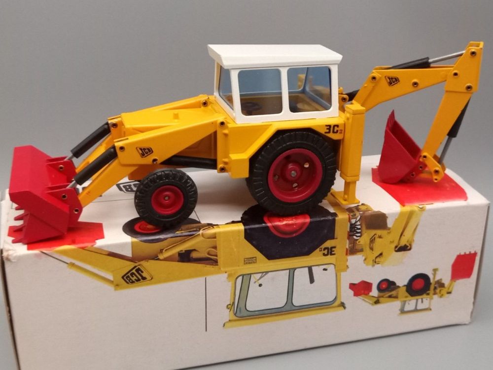 NZG JCB 3C II #105 Radlader Tractopelle 1/50 (Neu und originalverpackt ...