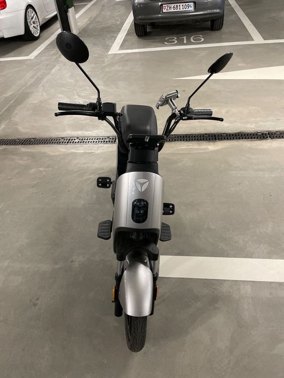 Yadea V7 elektroroller | Kaufen auf Ricardo