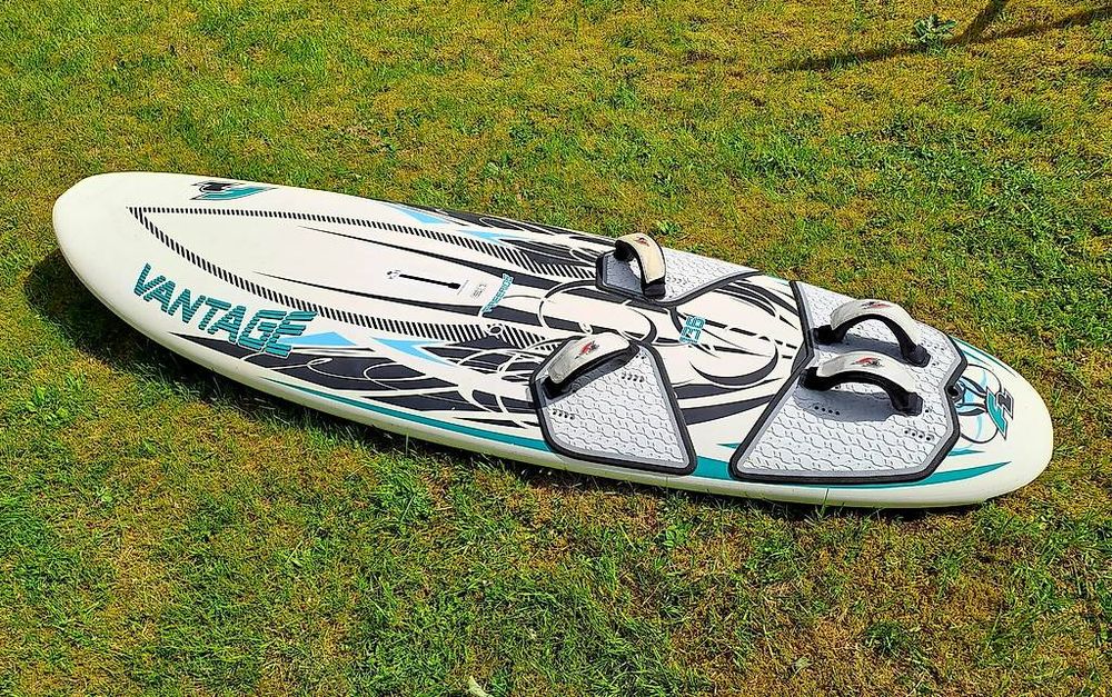 F2 Windsurfboard 136 Liter Freeride | Kaufen auf Ricardo