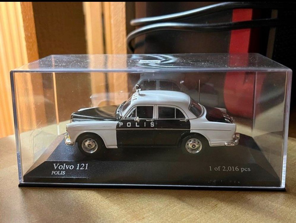 Volvo 121 Amazon Saloon Polis Minichamps 1/43 (Neu (gemäss Beschreibung ...