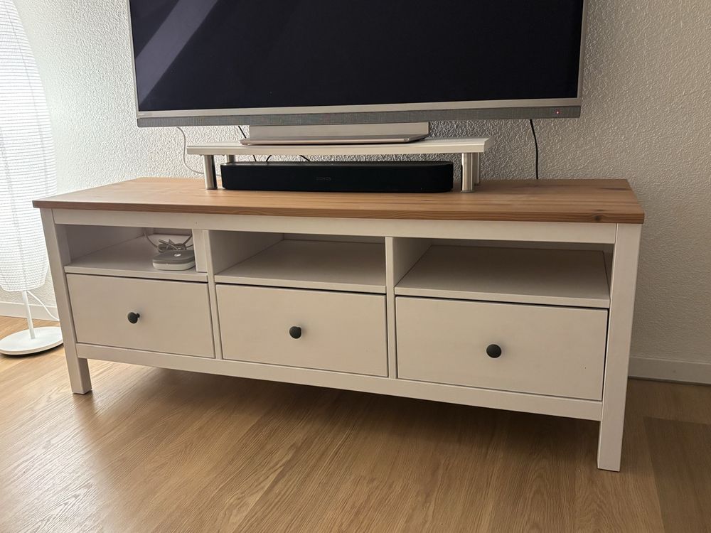 HEMNES TV-Bank weiss/Holzoptik IKEA (Neu (gemäss Beschreibung)) in ...