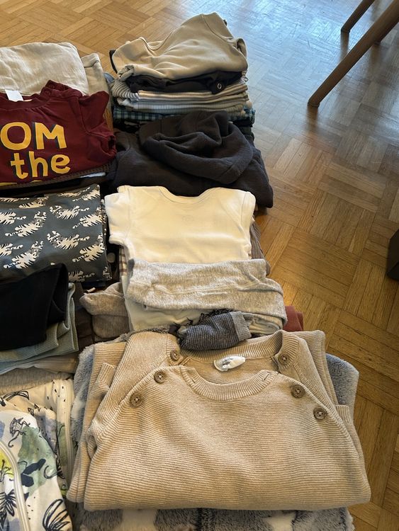 Babykleider Grösse 74/80 und 80/86 (Gebraucht) in Küsnacht ZH für CHF ...