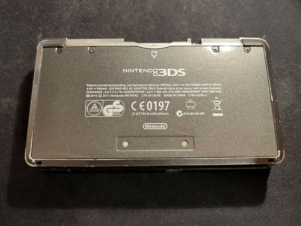 Nintendo 3DS Schwarz metallic Original | Kaufen auf Ricardo