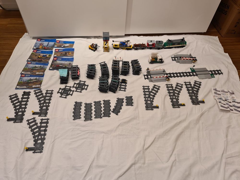 Lego Güterzug 60198 mit zusätzlichen Schienen + Weichen (Gebraucht) in ...