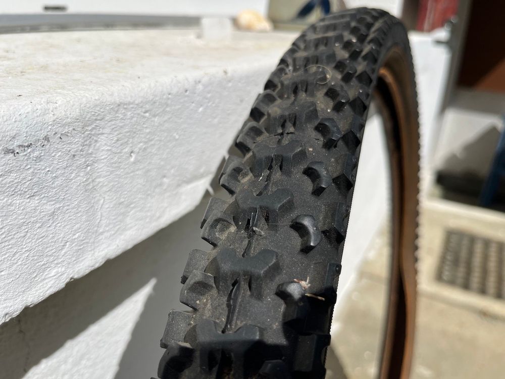Wolber retro MTB Reifen 26" (Gebraucht) in Massongex für CHF 10 – mit ...