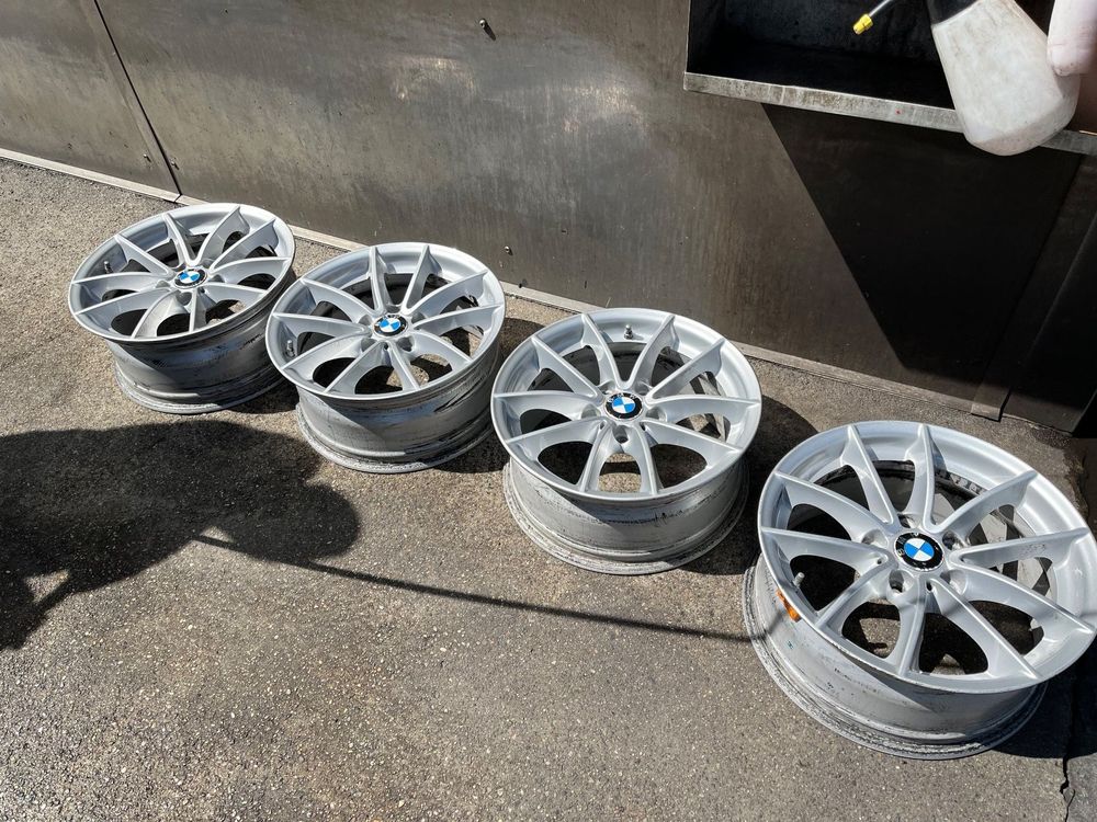 4 Felgen BMW V-Speiche 618 17 Zoll (Gebraucht) in Appenzell für CHF 255 ...