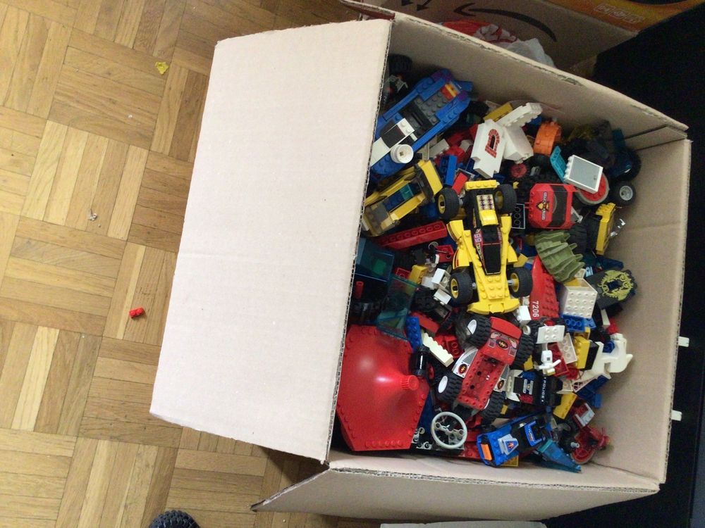 Lego Grosse Karton über 13 kg Lego (Gebraucht) in Zürich für CHF 90 ...