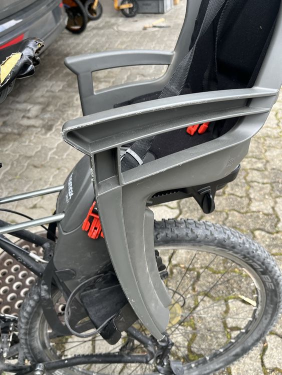 HAMAX Kinderfahrradsitz Smiley W Lockable Bracket Kindersitz | Kaufen ...