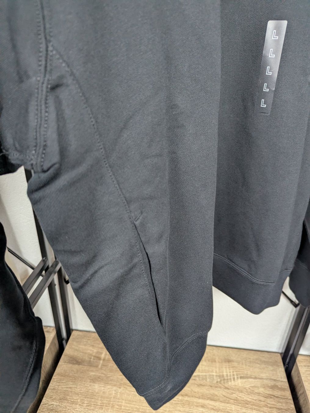 Sweat à capuche UNIQLO – 09 NOIR – Taille L – Neuf (Neuf avec emballage ...