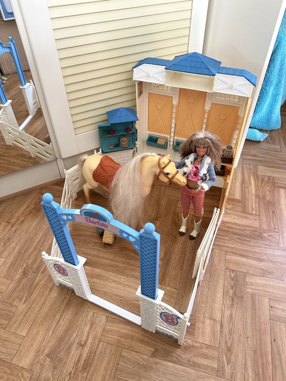 Mattel Riding Stable Barbie Horse Stable | Kaufen auf Ricardo