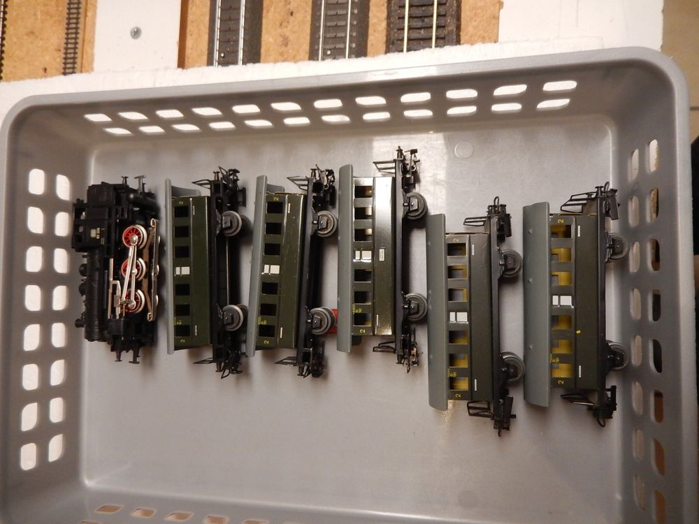 O114 Märklin H0. Dampflok Nr. 3000 mit 5 Wagen (Gebraucht) in für CHF ...