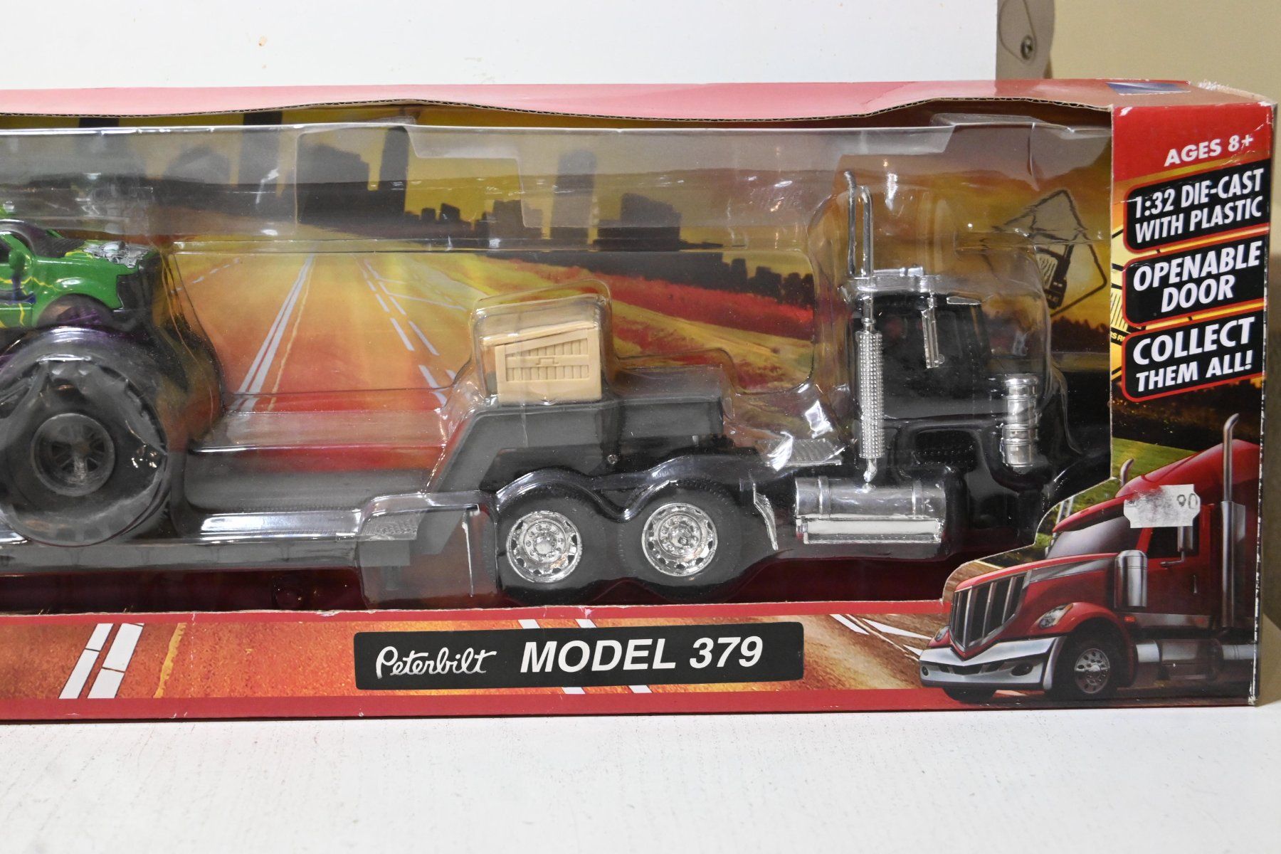 Peterbilt Truck mit Monstertruck 1:32, Neu im Karton! (Neu und ...
