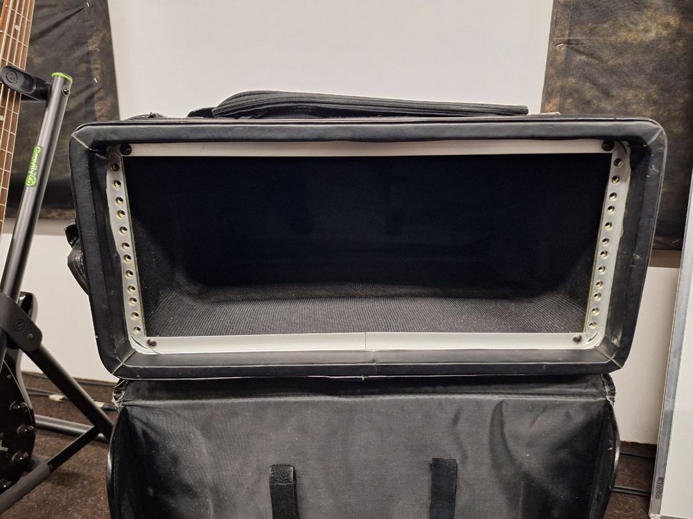 Proel 4u Rack Bag Flight Case (Gebraucht) in Bern für CHF 5 – mit ...