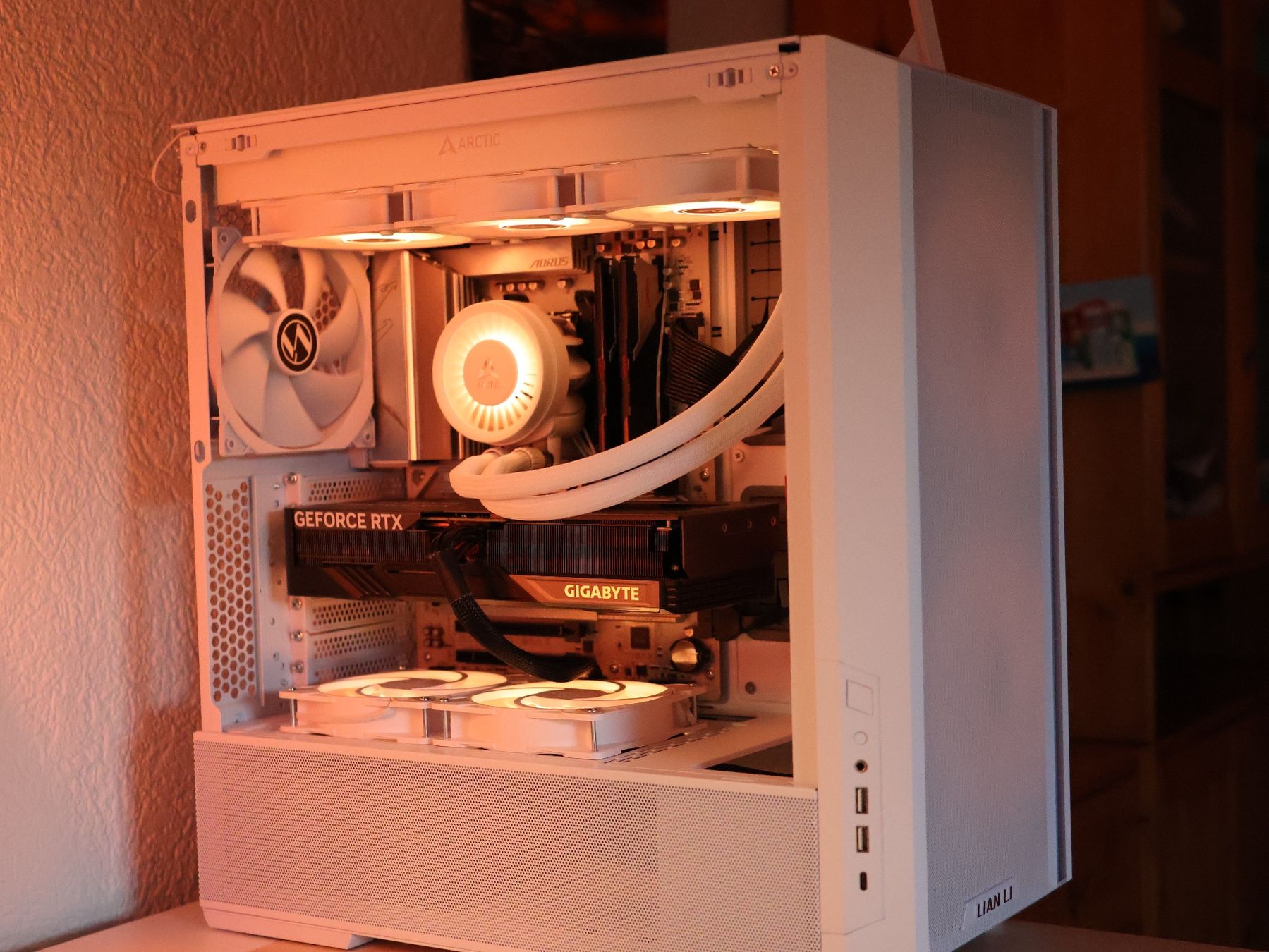Lian Li Lancool 216 / NUR CASE + 3 Fans. KEIN INHALT (Neu (gemäss ...