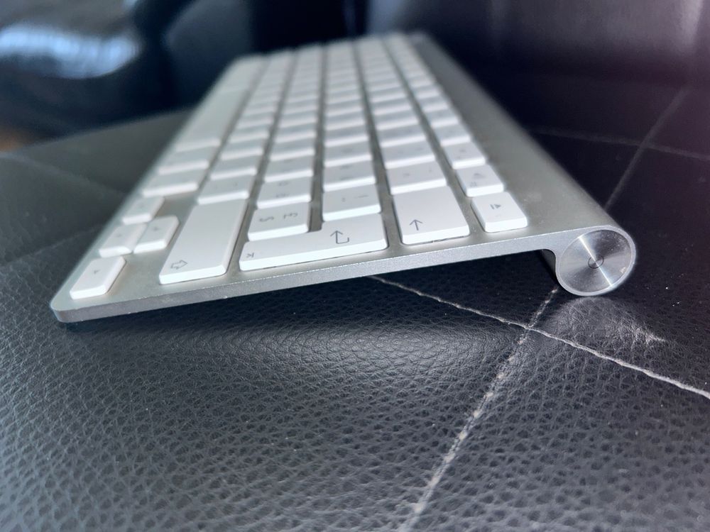 APPLE Keyboard Wireless CH Layout | Kaufen auf Ricardo
