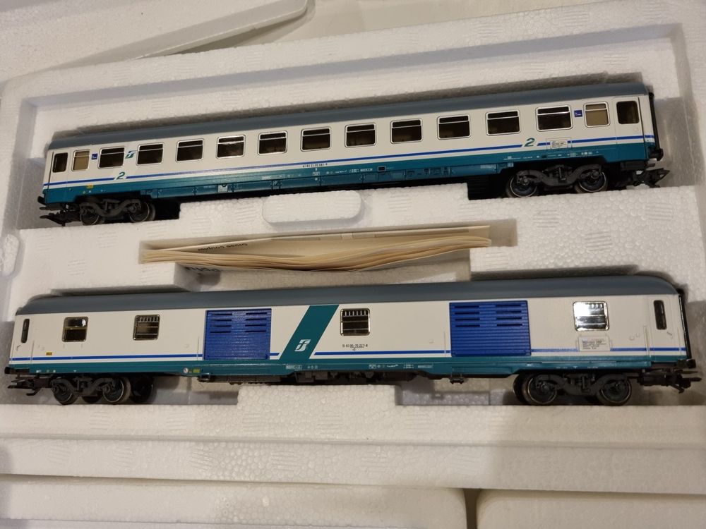 Märklin 41895 FS Schnellzug-Set Italien 3 Wagen mit Led 9Tei (Gebraucht ...