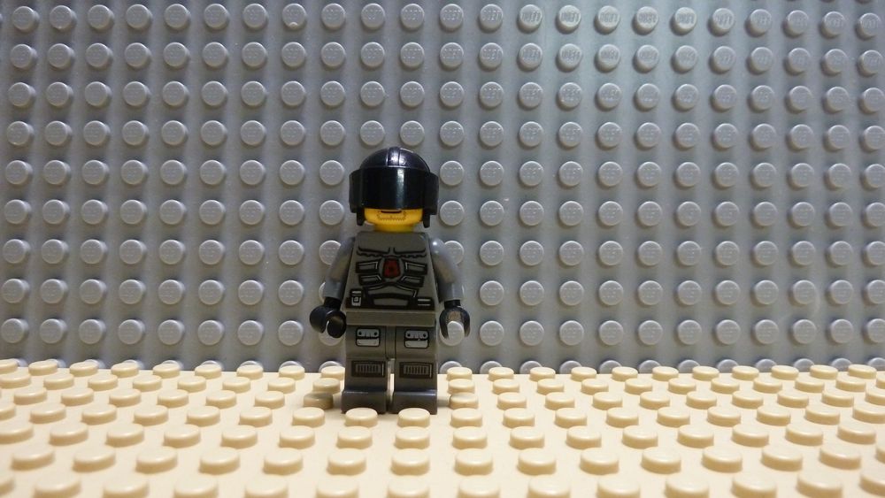 Lego Space - Police 3 Officer Minifigure (Gebraucht) in Bellinzona für ...