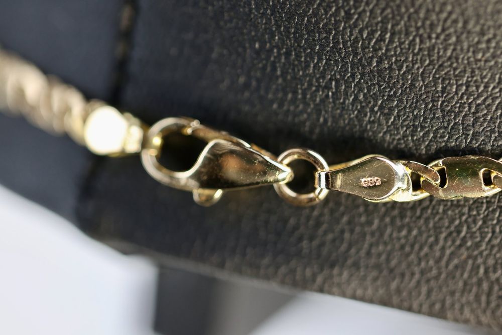 Gold Hals Kette aus 14 Karat / 585 Gold (Gebraucht) in Bellach für CHF 690 – mit Lieferung auf ...