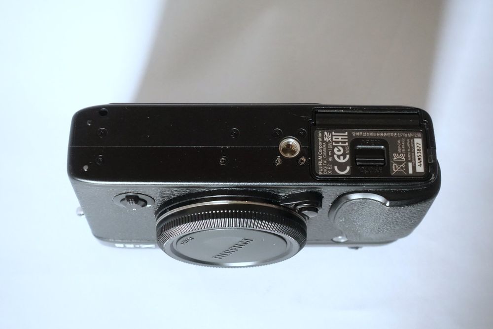 Fujifilm X-E2 Body in Top-Zustand (Gebraucht) in Trimmis für CHF 300 ...