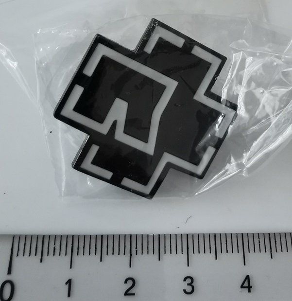RAMMSTEIN - Pin (neu, OVP) (Neu und originalverpackt) in Wilen b ...