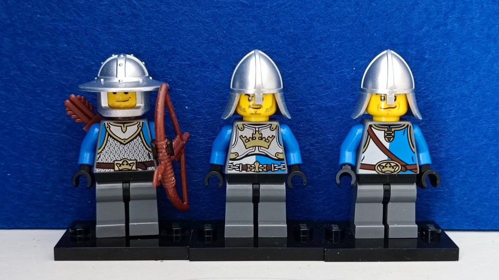 Lego, Castle 3 Figuren (blau) (Gebraucht) in Emmenbrücke für CHF 10.9 ...