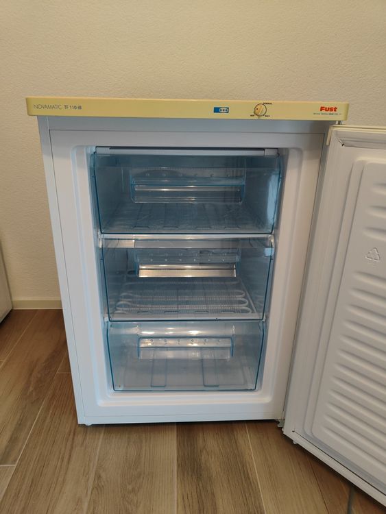 Gefrierschrank FUST Novamatic TF110-IB 93L / 3 Fächer (Gebraucht) in Döttingen für CHF 51 – nur ...