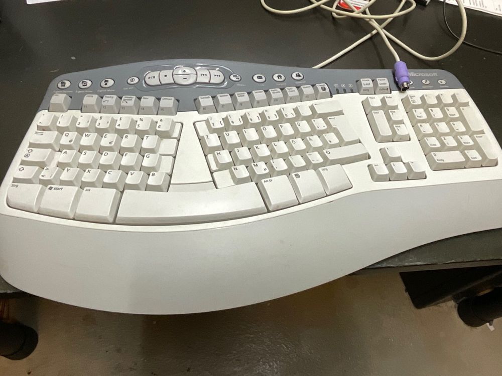 Original Microsoft Natural Keyboard, ergonomische Tastatur | Kaufen auf ...