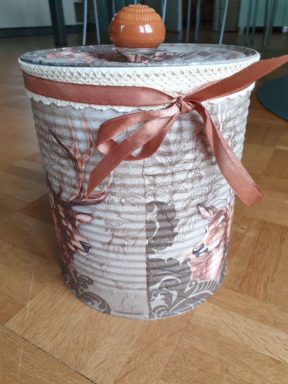 Dekorative Dose (Gebraucht) in Oberwil BL für CHF 1 – mit Lieferung auf Ricardo kaufen