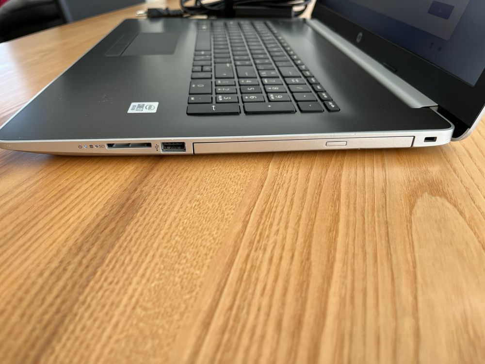 HP Laptop Intel(R) Core(TM) i7 10TH GEN 17-Zoll | Kaufen auf Ricardo