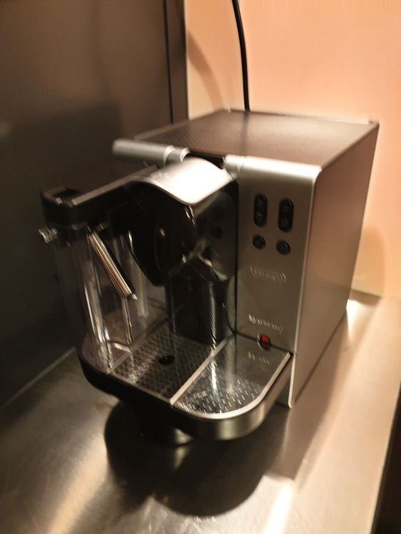 DeLonghi EN 680 Nespresso Lattissima | Kaufen auf Ricardo