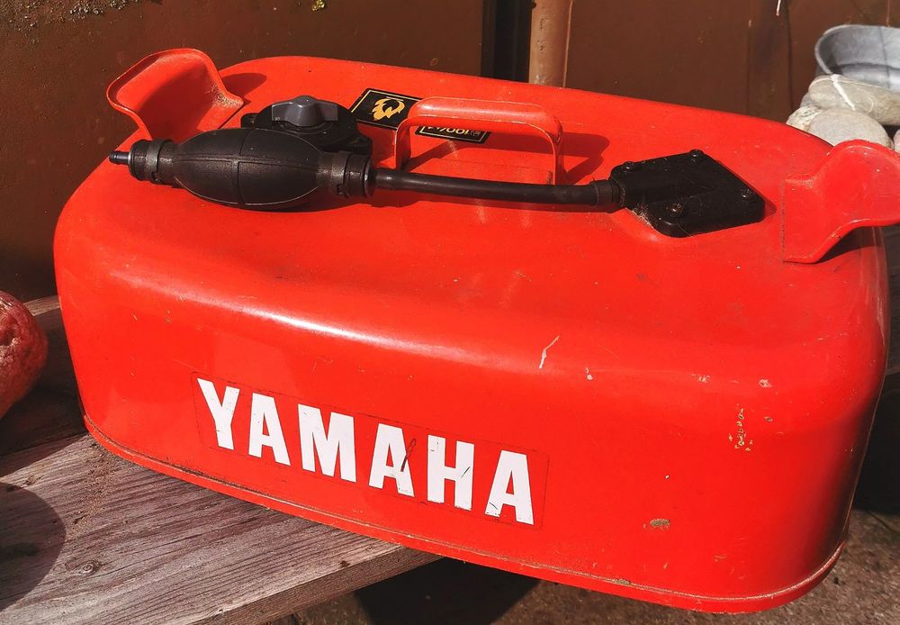 Yamaha Benzin Tank, Metall, 14 liter. | Kaufen auf Ricardo