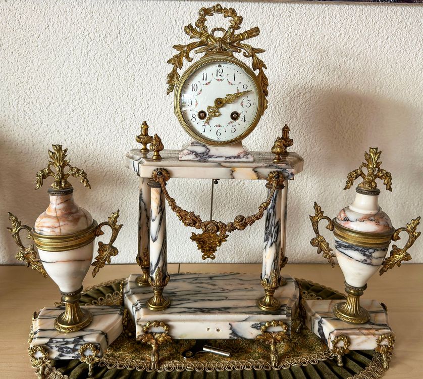 Rund 175jährige Kaminuhr (Barock-Uhr) (Gebraucht) in Morschach für CHF ...