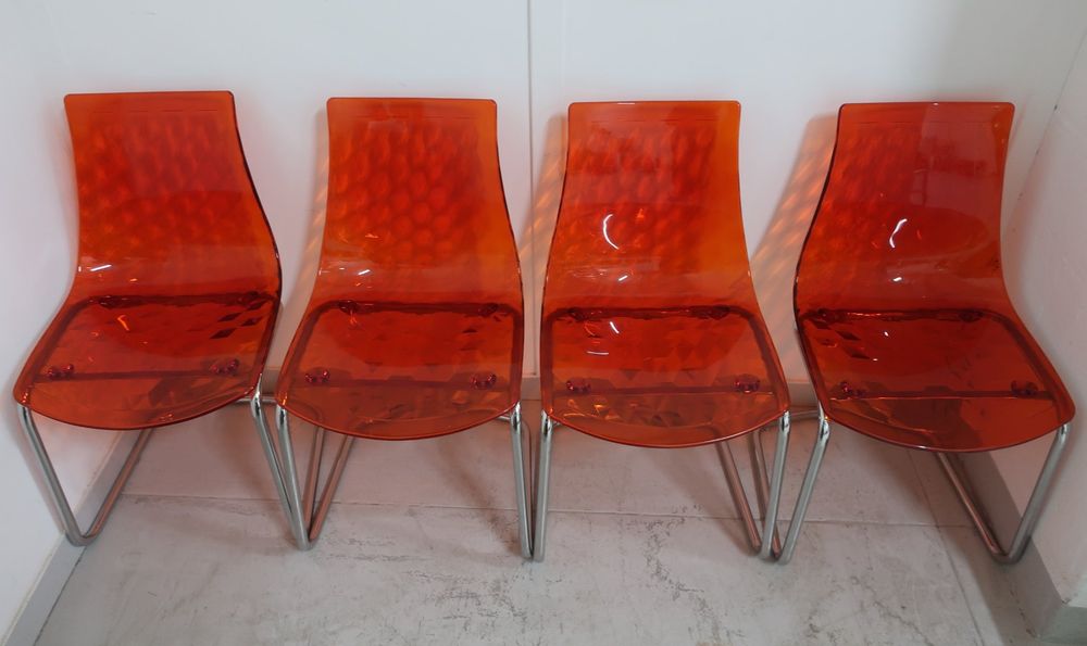 Calligaris Ice Stühle (Gebraucht) in Volketswil für CHF 100 – nur ...