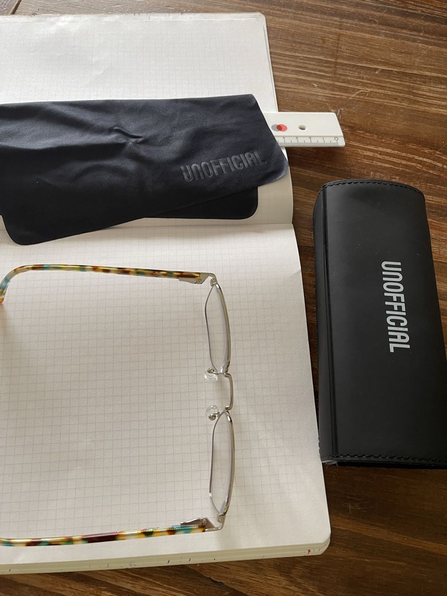 Montures de lunettes vue UNOFFICIAL / SVP lisez bien le text (Neu ...