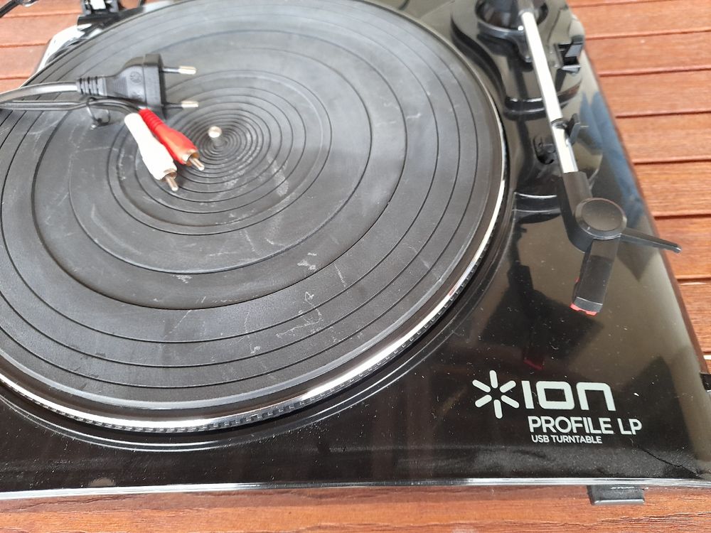 ION Profile LP USB-Plattenspieler | Kaufen auf Ricardo