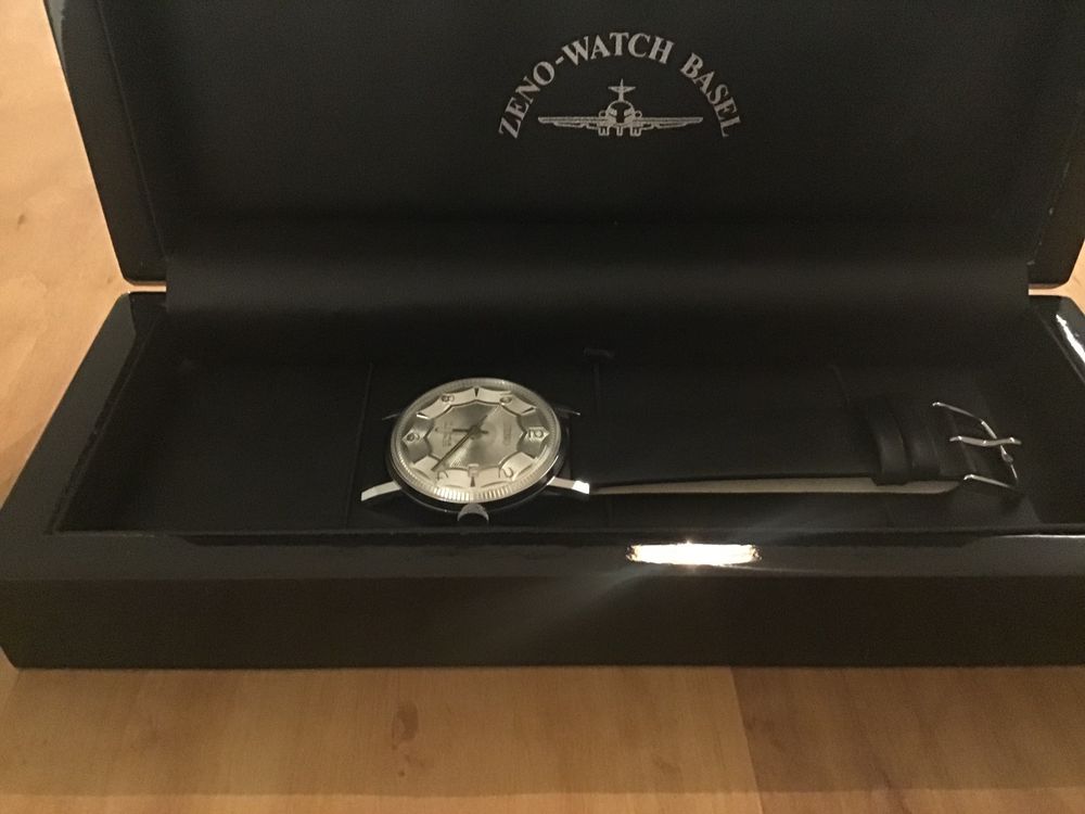 Zero-Watch Basel Uhr Durchmesser 34 mm. | Kaufen auf Ricardo