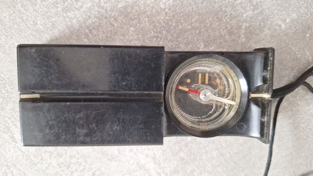 Kompass (Neu (gemäss Beschreibung)) in St. Gallen für CHF 8 – mit Lieferung auf Ricardo kaufen