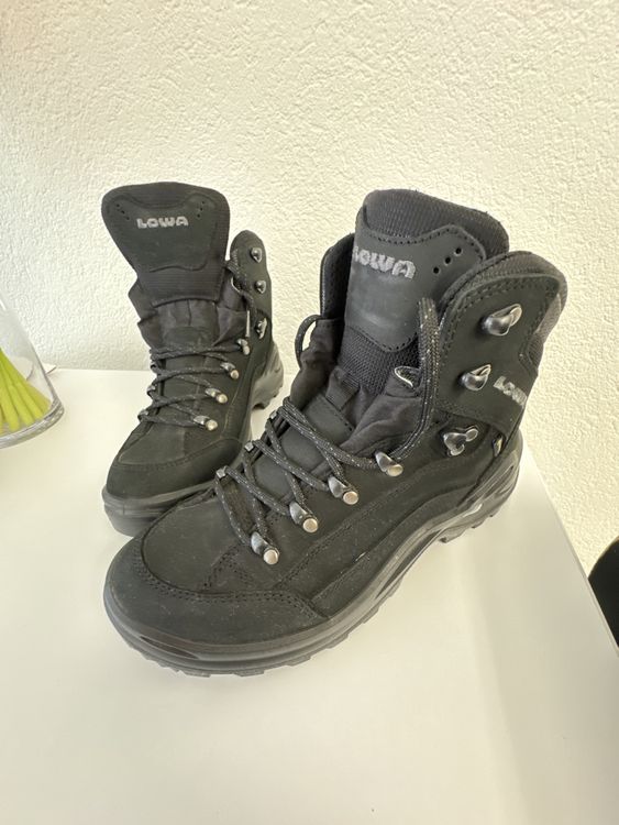 Wanderschuhe Lowa 39.5 (Gebraucht) in Beinwil (Freiamt) für CHF 39 – mit Lieferung auf Ricardo ...