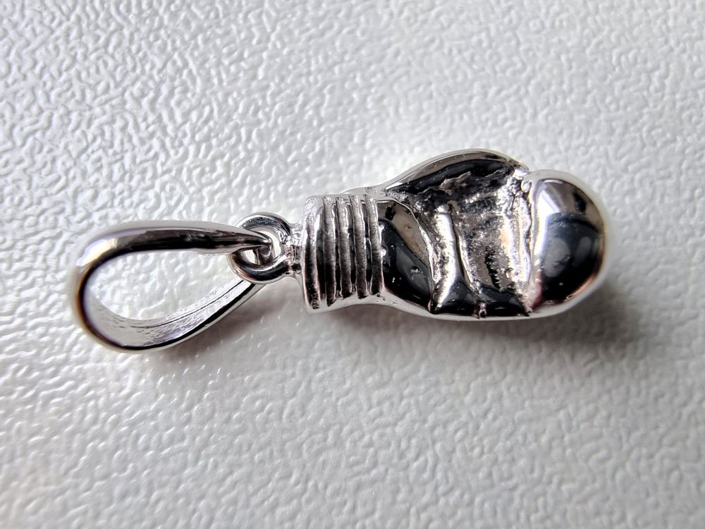 1 Anhänger aus 585 Weißgold "Boxhandschuh" mit Öse für Kette (Neu ...