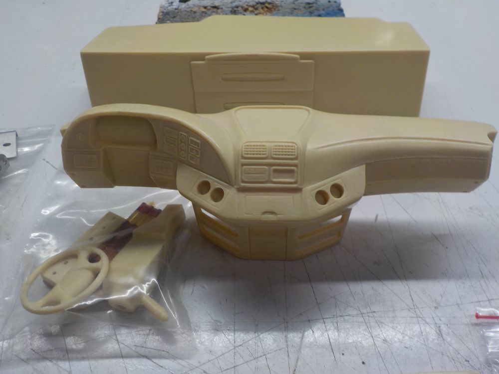 Mercedes MP 2 Fahrerhaus von Tokle Modellbau | Kaufen auf Ricardo