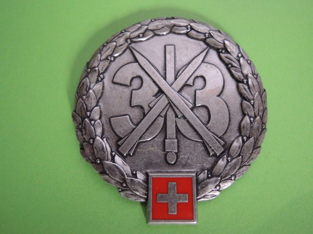 Schweizer Armee Emblem für Béret in sehr schönem Zustand (Gebraucht) in ...