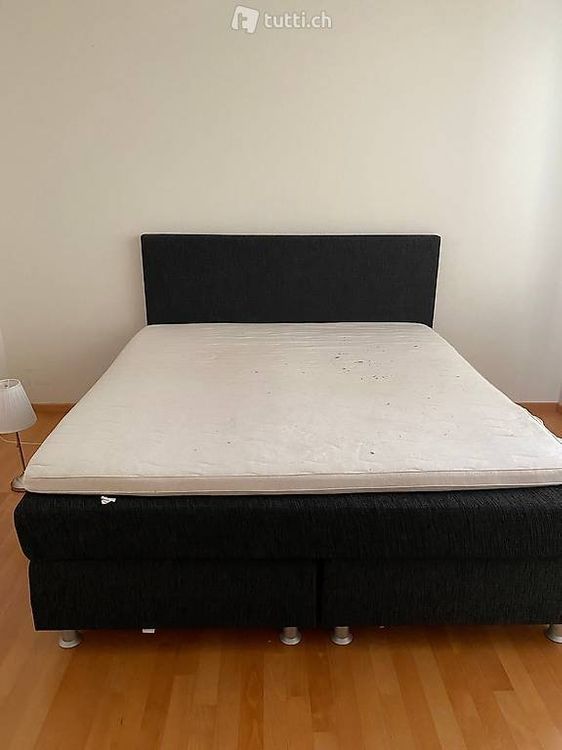 Gross Bett mit Kopfteil 180X200 (Gebraucht) in Oberrieden für CHF 1 ...