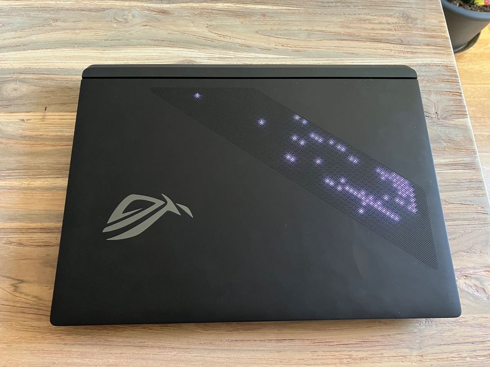 ASUS G835LX-SA011X 2025 (18", Intel Core Ultra 9, RTX 5090) (Neu ...