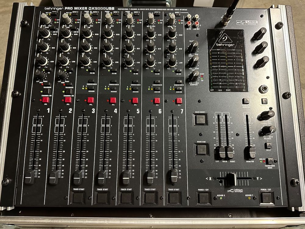Behringer DX2000USB mit Case und Littlite Schwanenhalslampe | Kaufen ...