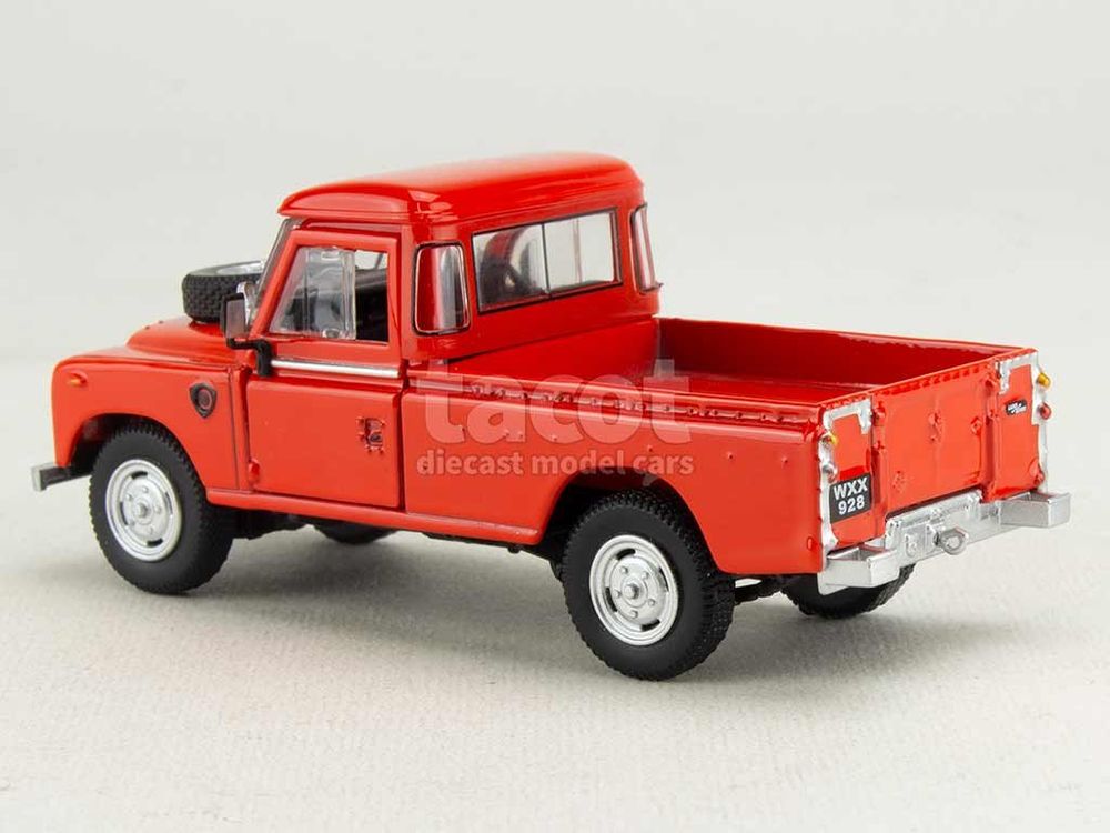 Land Rover Series III Pick Up 1971-1984 rot 1:43 (Neu und ...