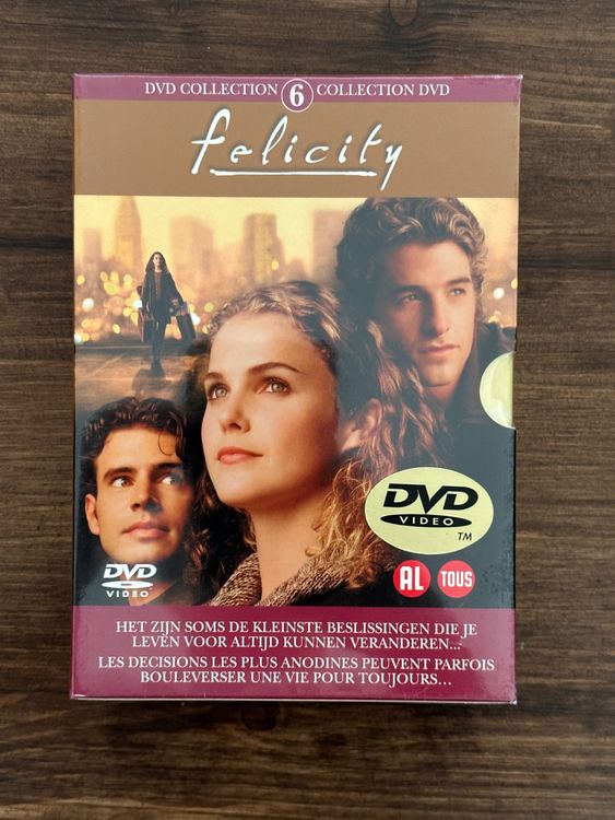 Neuf Coffret DVD FELICITY Saison 1 | Kaufen auf Ricardo