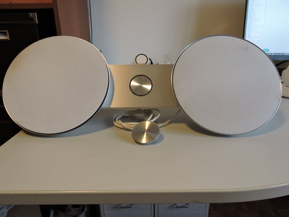 Bang & Olufsen Beosound A8 mit weissen Gehäuse | Kaufen auf Ricardo