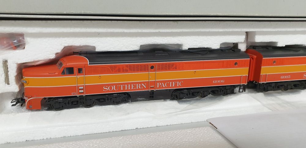 Märklin USA Southern Pacific Mfx Sound 37613 (Neu (gemäss Beschreibung ...