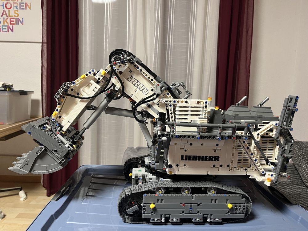 LEGO Technic 42100 Liebherr Bagger (Gebraucht) in Zunzgen für CHF 205 ...